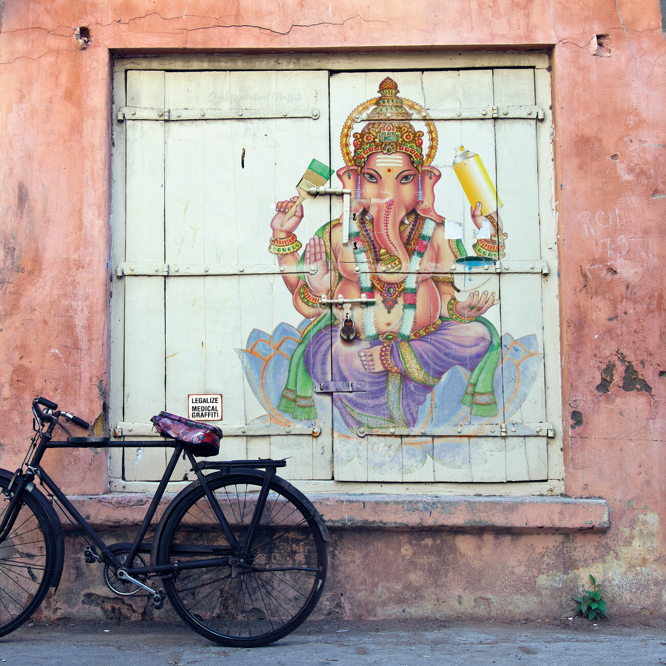 World Street Art - Wall Calendars 2024 | Buy at Europosters