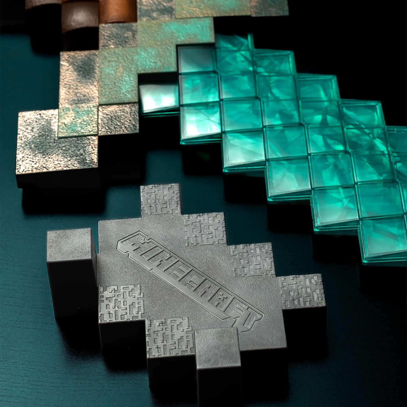 Replika Minecraft - Diamond Sword | Ideje za izvirna darila