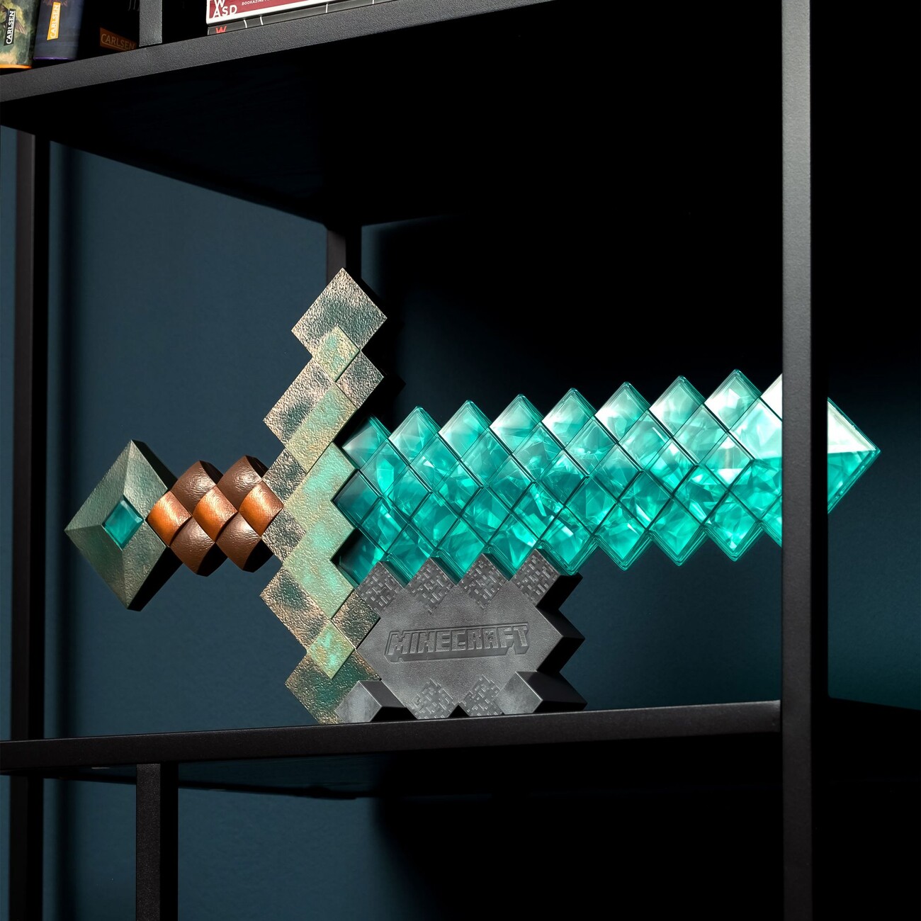 Replika Minecraft - Diamond Sword | Ideje za izvirna darila