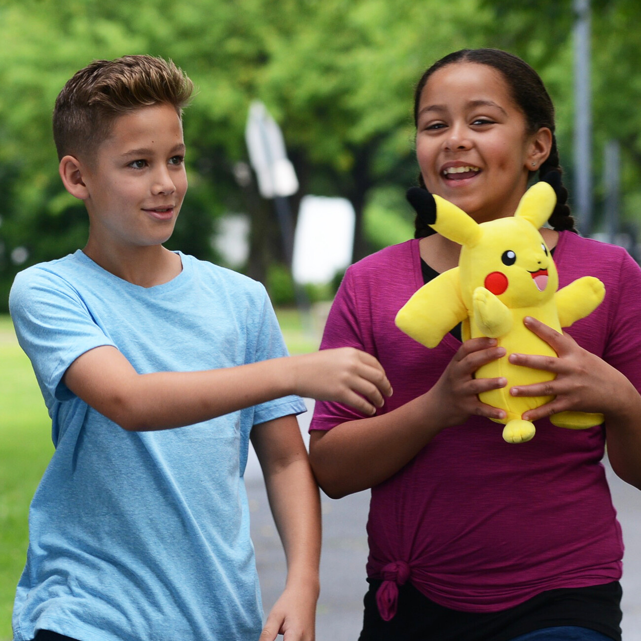 Plišasta figura Interactive Power Action - Pokemon - Pikachu | Ideje za ...