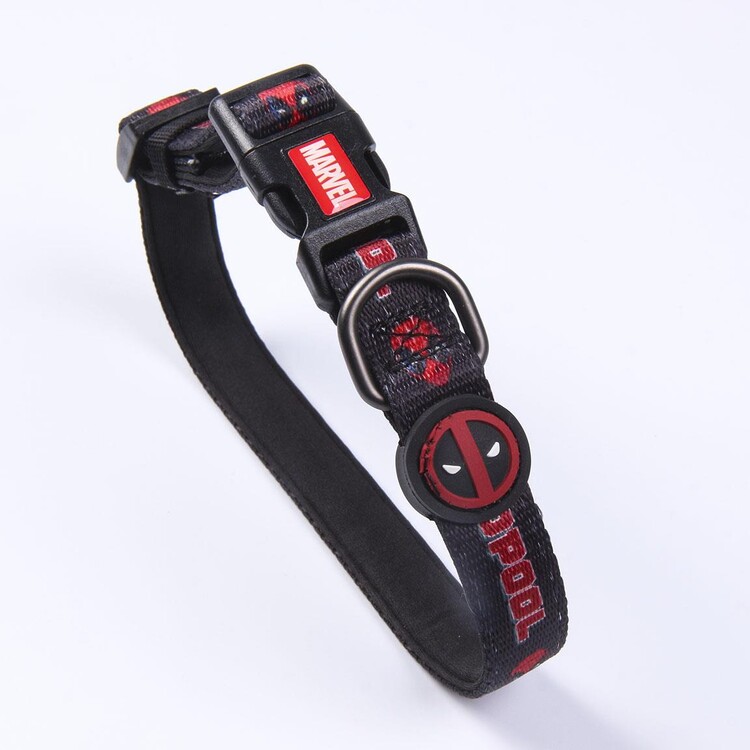 Dog accessories Collar Deadpool | Tips for original pet gifts