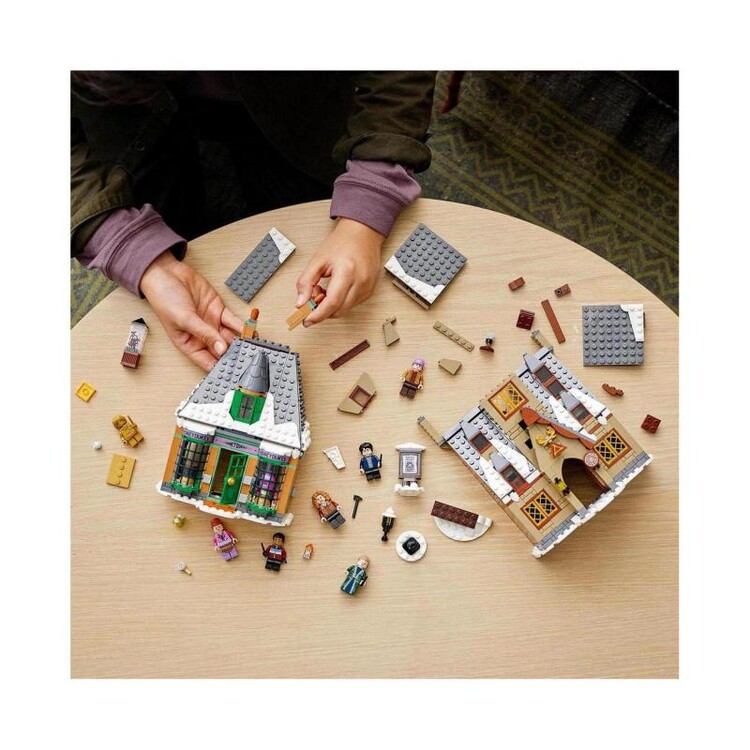 LEGO Harry Potter: Hogwarts - Hogsmeade Village Visit 76388 | Posters ...