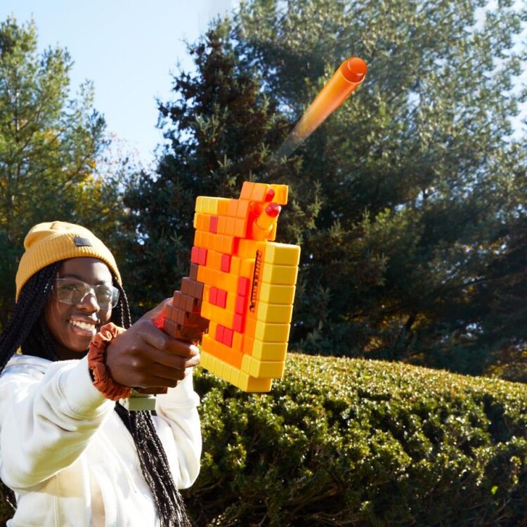 Toy NERF - Minecraft Firebrand | Posters, Gifts, Merchandise | Europosters