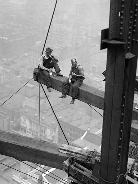 Workers sitting on steel beam 1926 Art Print | Buy at Europosters